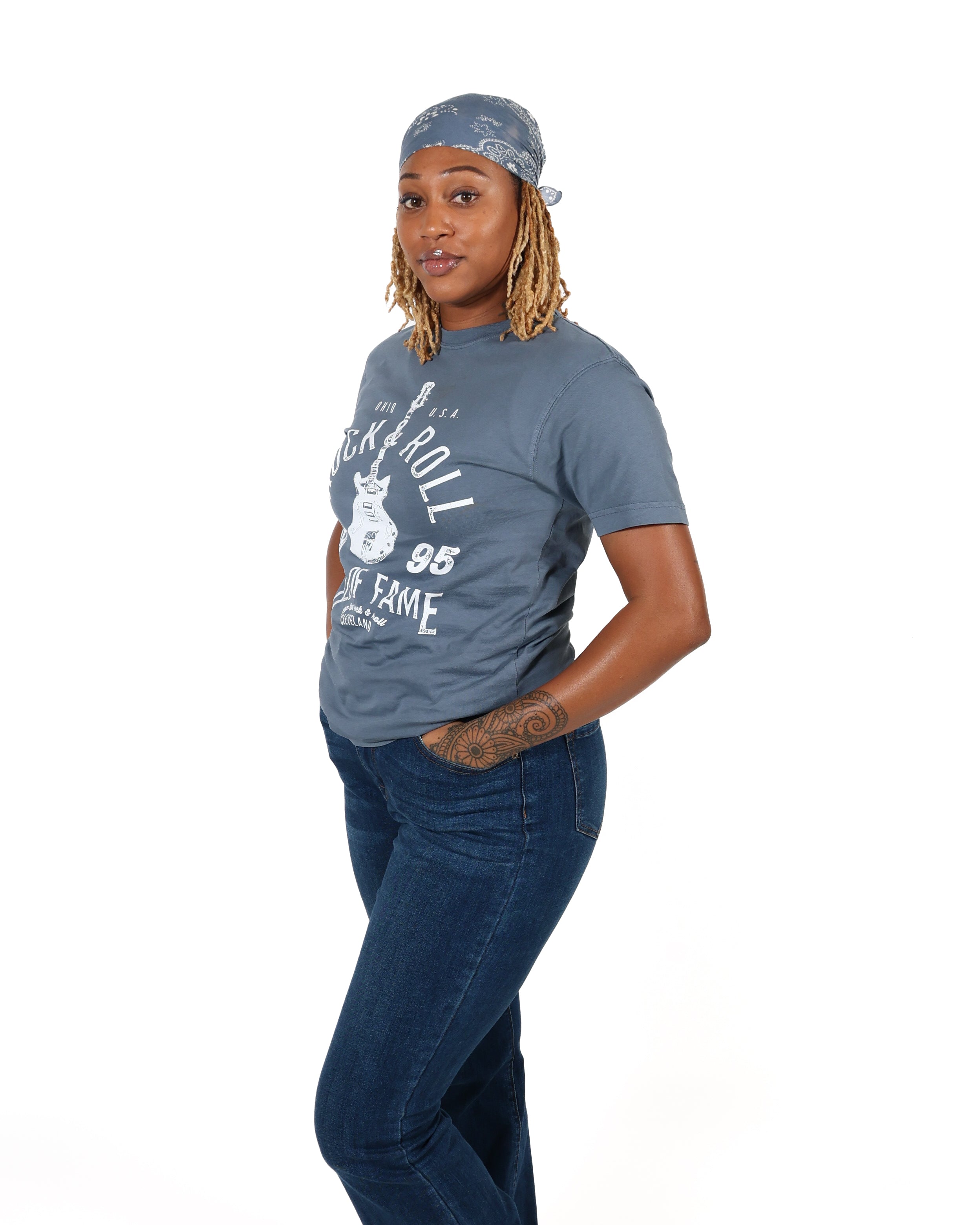 ROCK HALL BLUE PREPPY GUITAR RELAXED T-SHIRT – Rock & Roll Hall of Fame ...